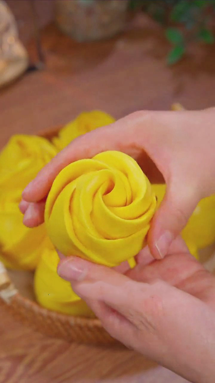 Stunning Pumpkin Rose Steamed Buns | Foolproof, Sweet & Fluffy - Slice ...